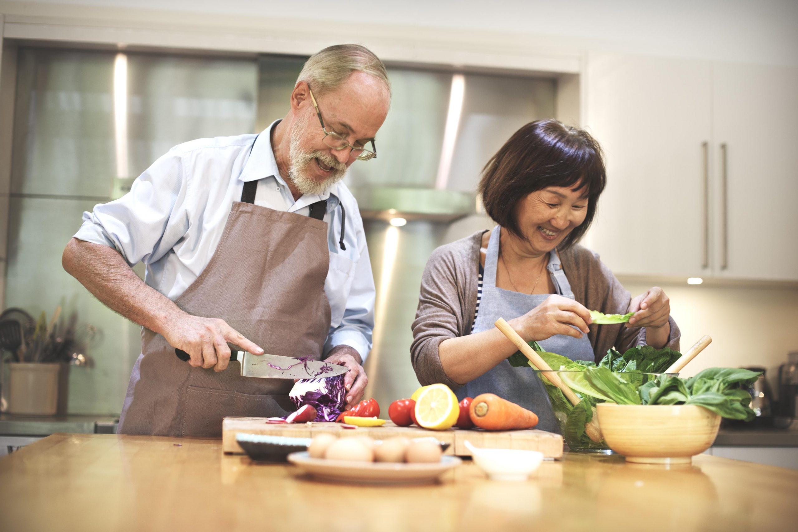 Benefits Of Good Nutrition and Eating Healthy For Seniors - Strong Play